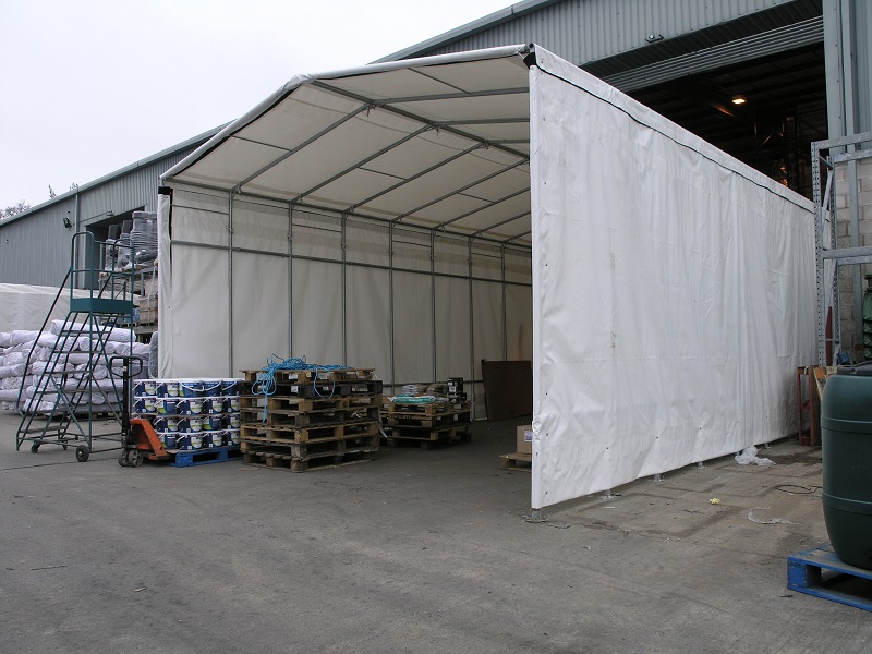 Industrial Retractable Tunnels | A & J Bennett Covers
